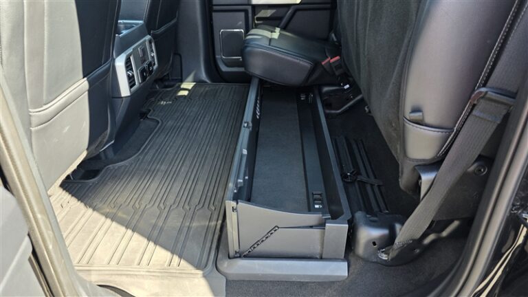 2022 Ford F250 Super Duty Lariat Crew Cab 4WD - Braxton Motor Company